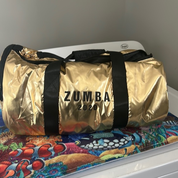 Zumba Fitness | Bags | Zumba Fitness Zumba Dance 220 League Metallic Gold Duffel Bag New With ...